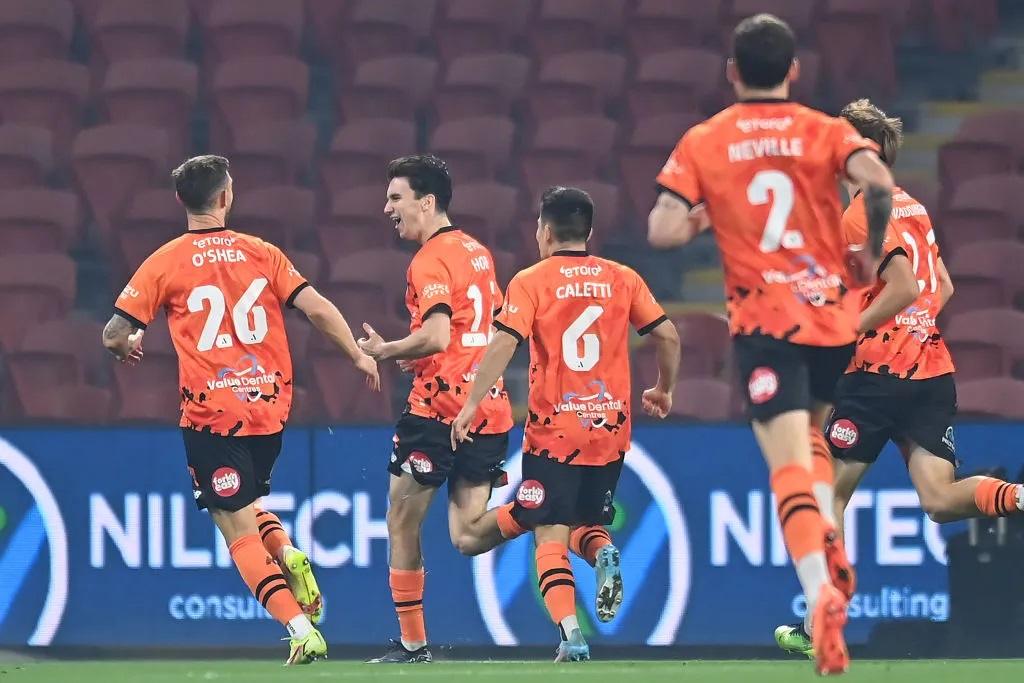 eToro becomes back-of-jersey sponsor for all Australia A-League teams ...