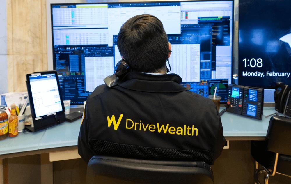 DriveWealth partners with Banco Ualá to power its launch of US stock ...