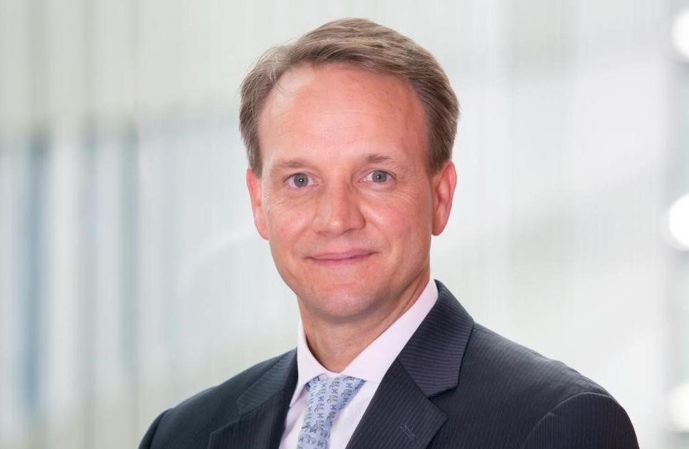 Standard Chartered appoints Peter Burrill as interim Group CFO - FX ...